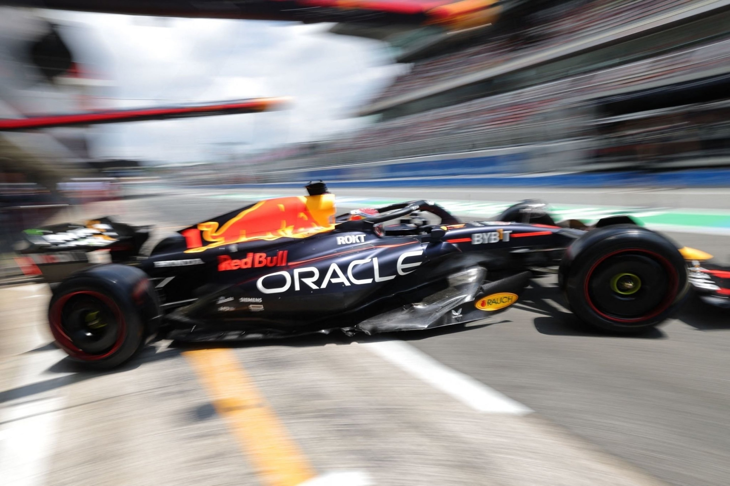 Max Verstappen com o melhor tempo no FP2, Fernando Alonso ficou perto ...